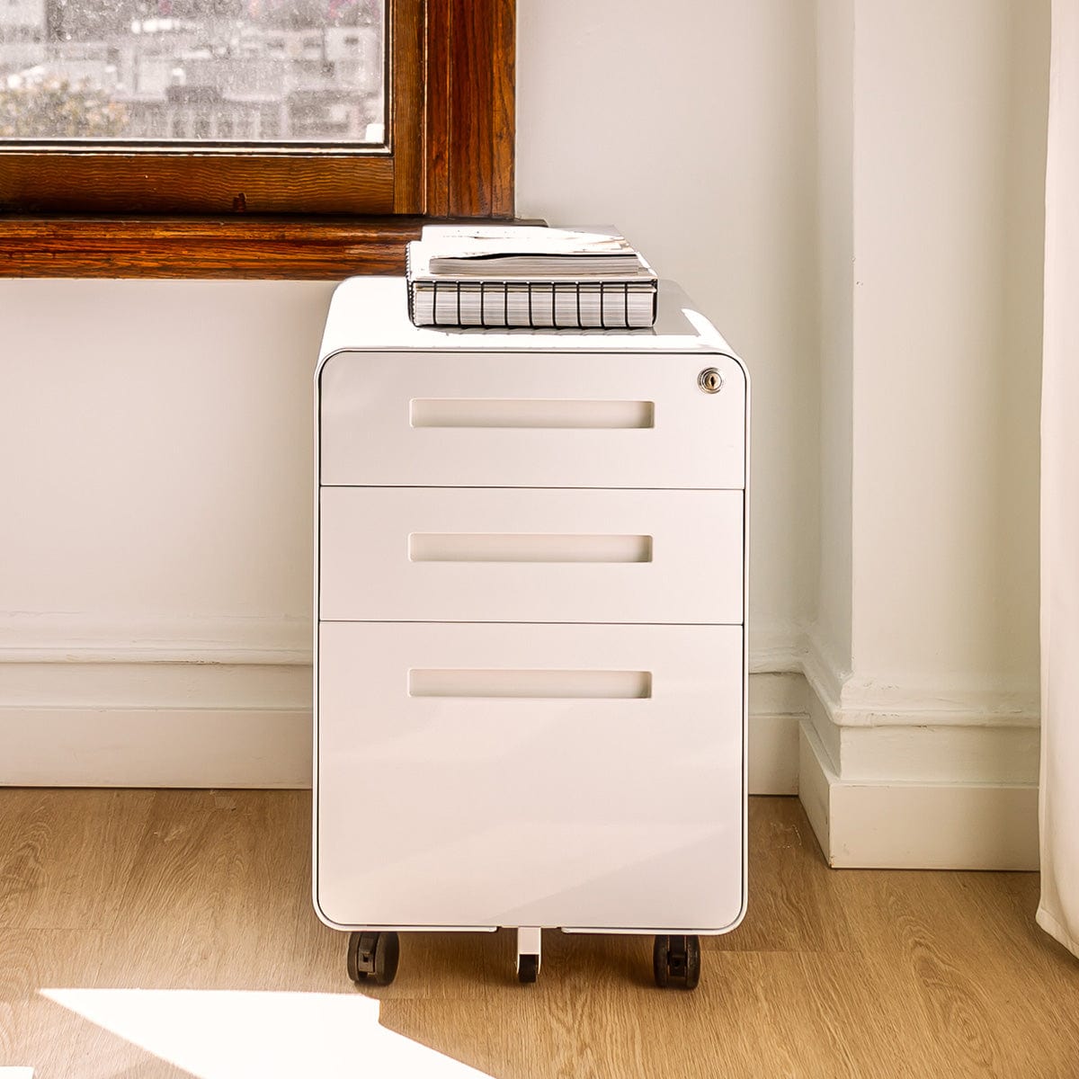 EFFYDESK: The Best Standing Desks & Office Furniture in Canada