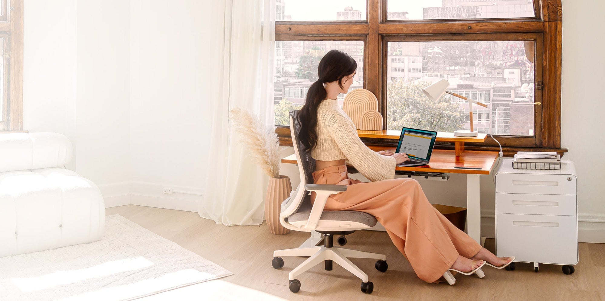 EFFYDESK: The Best Standing Desks & Office Furniture in Canada